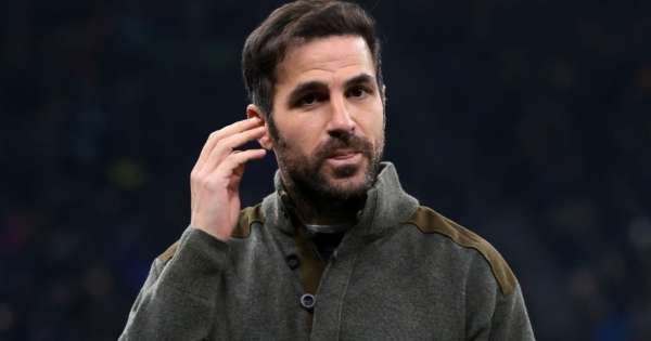 Jugó en el City, no tiene lugar en el Barcelona y Fábregas lo quiere en el Como - Bitbol